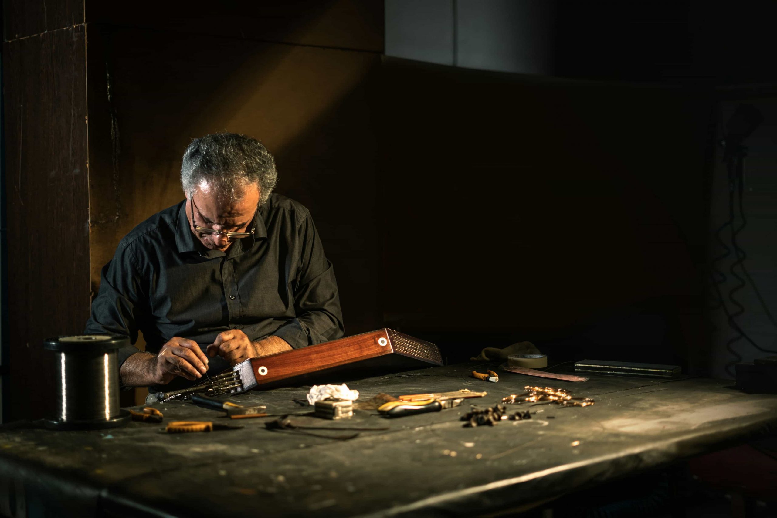 Santur Maker - Ali Nasrollahian