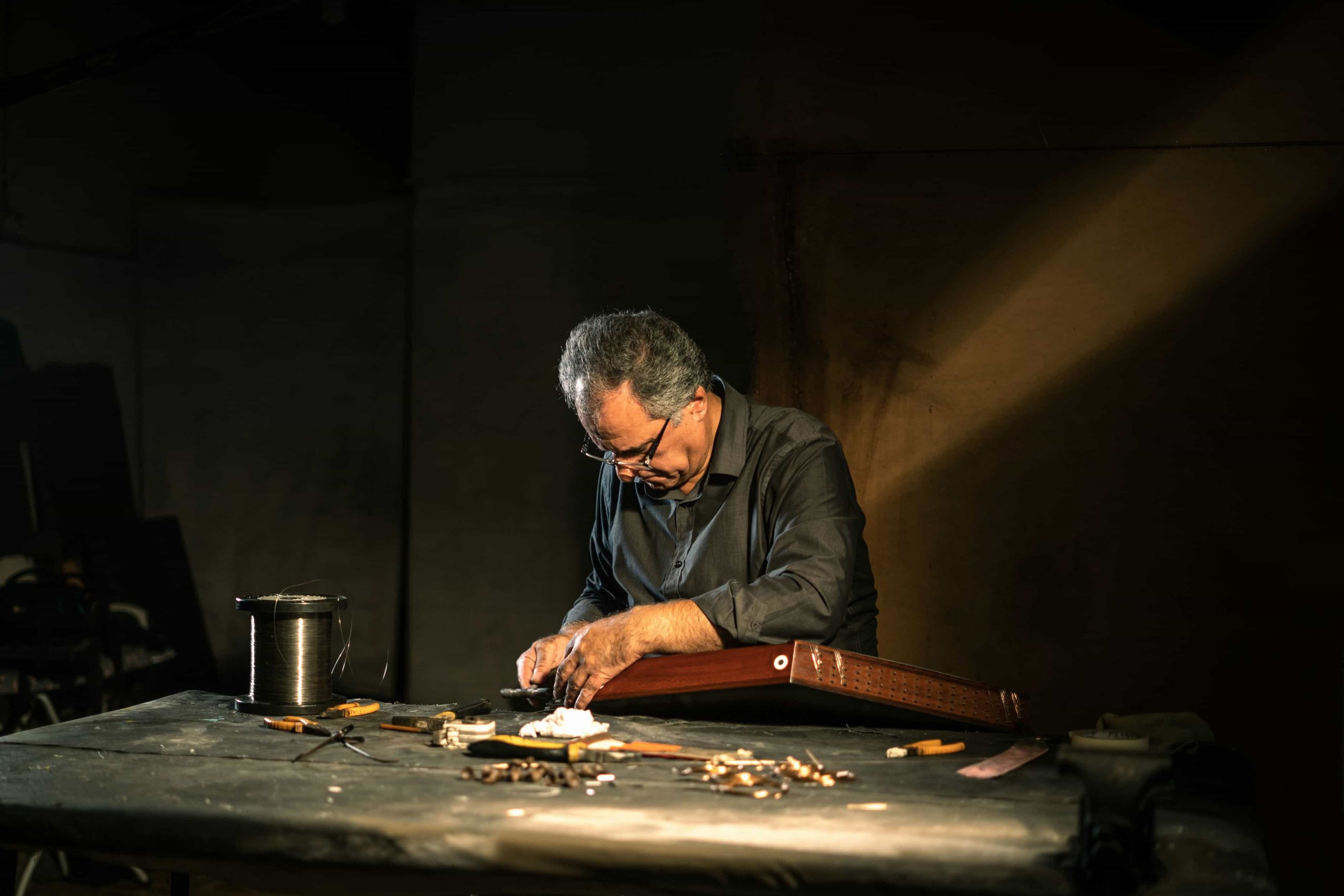 Santur Maker - Ali Nasrollahian